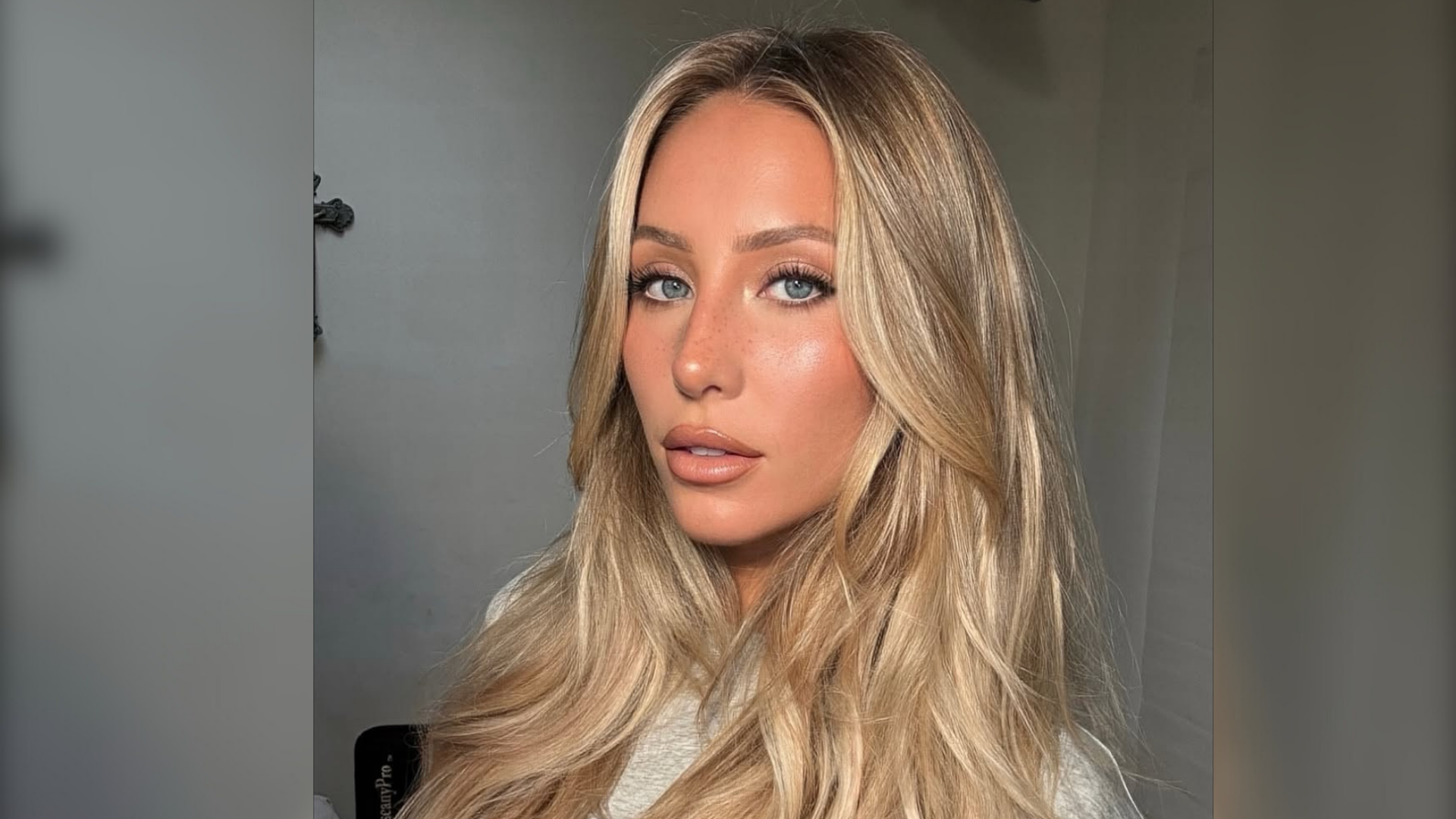 10 Photos of Alix Earle: The GRWM Queen Turning a DWTS Finale Run Into ...