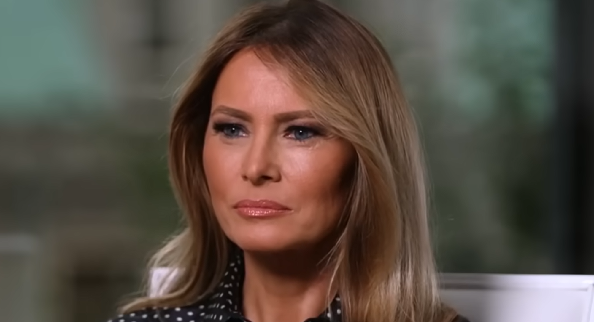 Melania Trump Sends 'Hidden Warning' With Cryptic Christmas Tree Post ...