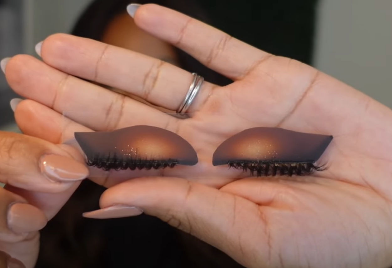 'Eye Wig' Eyeshadow Hack: Would You Try The New Beauty Trend Making ...