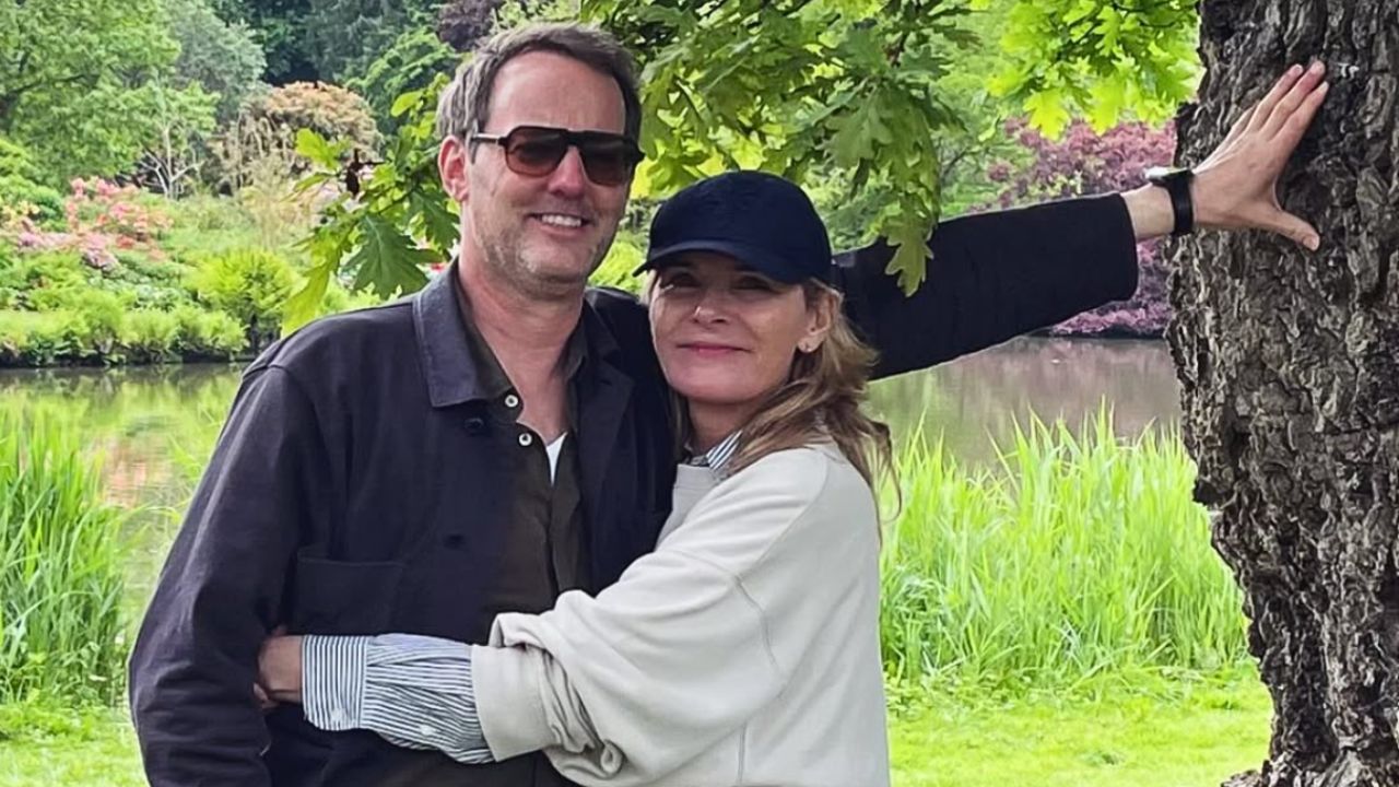 Who Is Kim Cattrall's Husband Russel Thomas: Sex and the City Icon ...