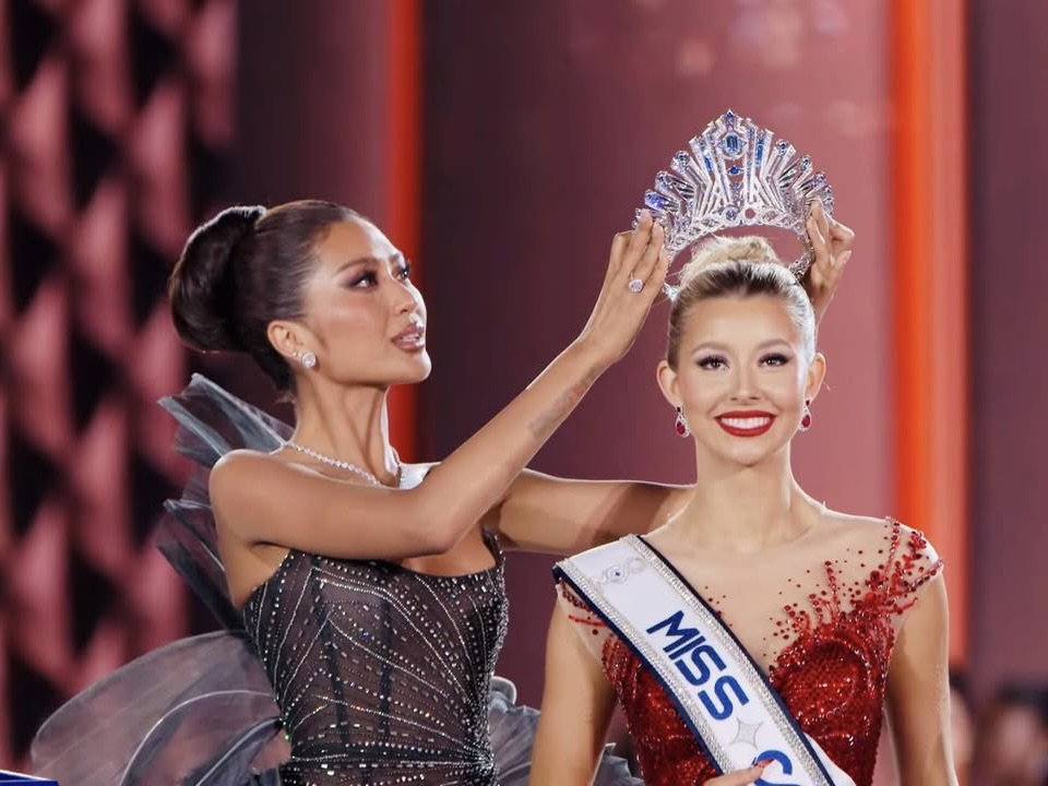 Yolina Lindquist of the USA Is Miss Cosmo 2025 | IBTimes UK