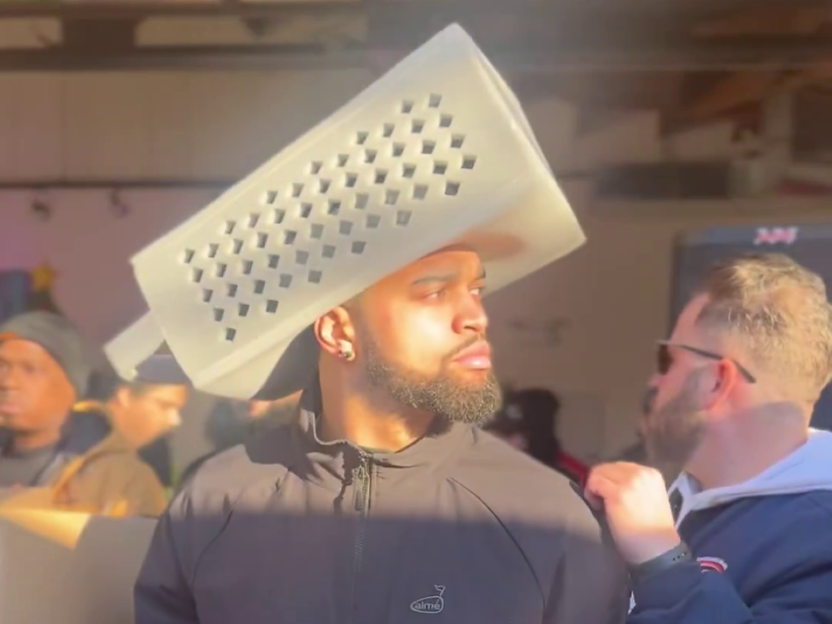 Cheese Grater Hat Takes Over Social Media Thanks to Chicago Bears Stars ...