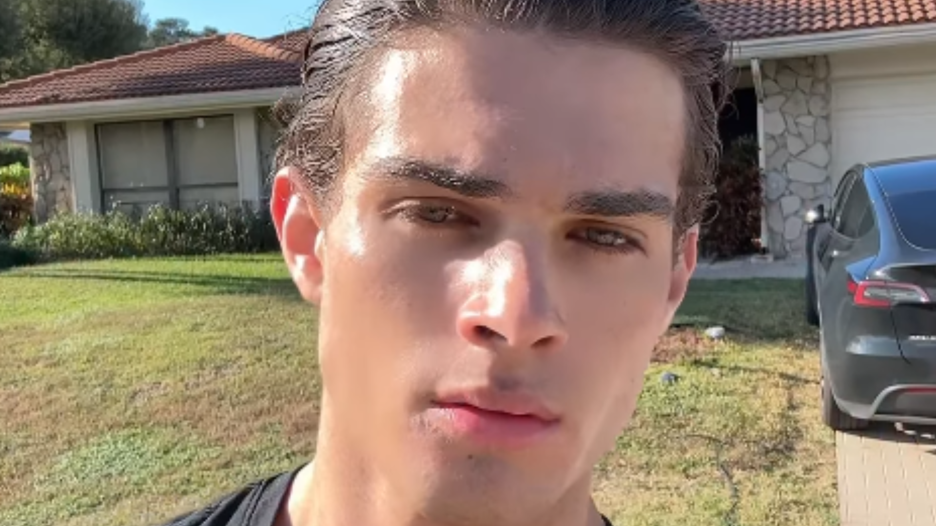 Who Is Clavicular? Streamer Sparks Backlash After Attacking JD Vance ...