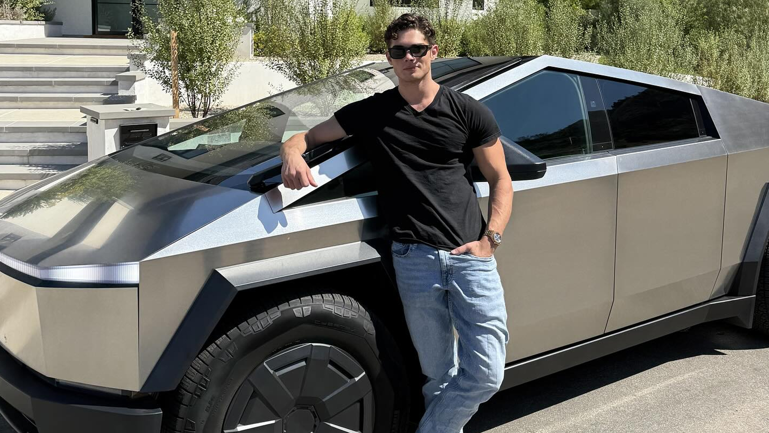 Adin Ross Associate Says Man Hit by Kick Streamer Clavicular's ...