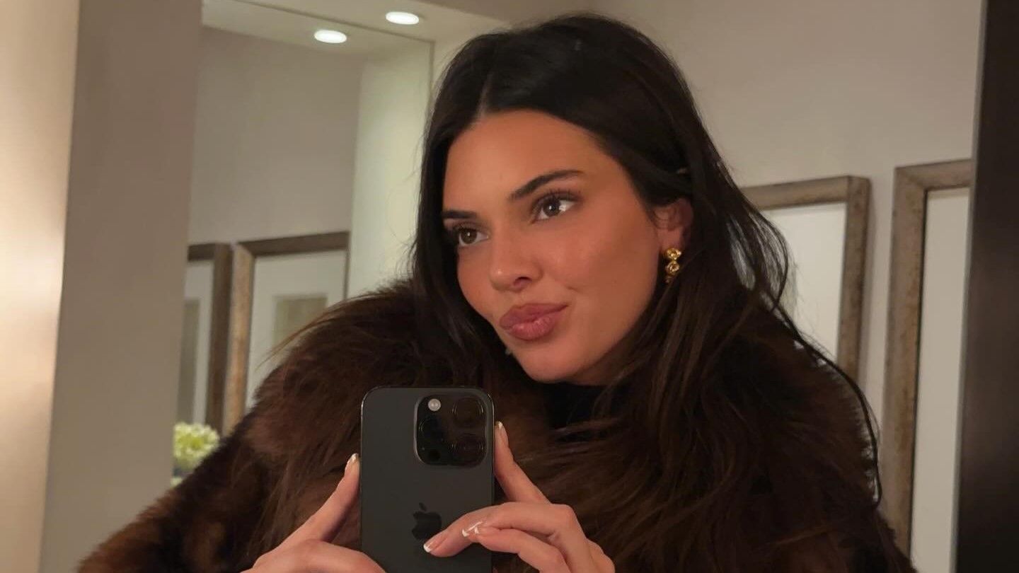 'I'd Be Out If I Was': Kendall Jenner Shutdown Rumours She's a Lesbian ...
