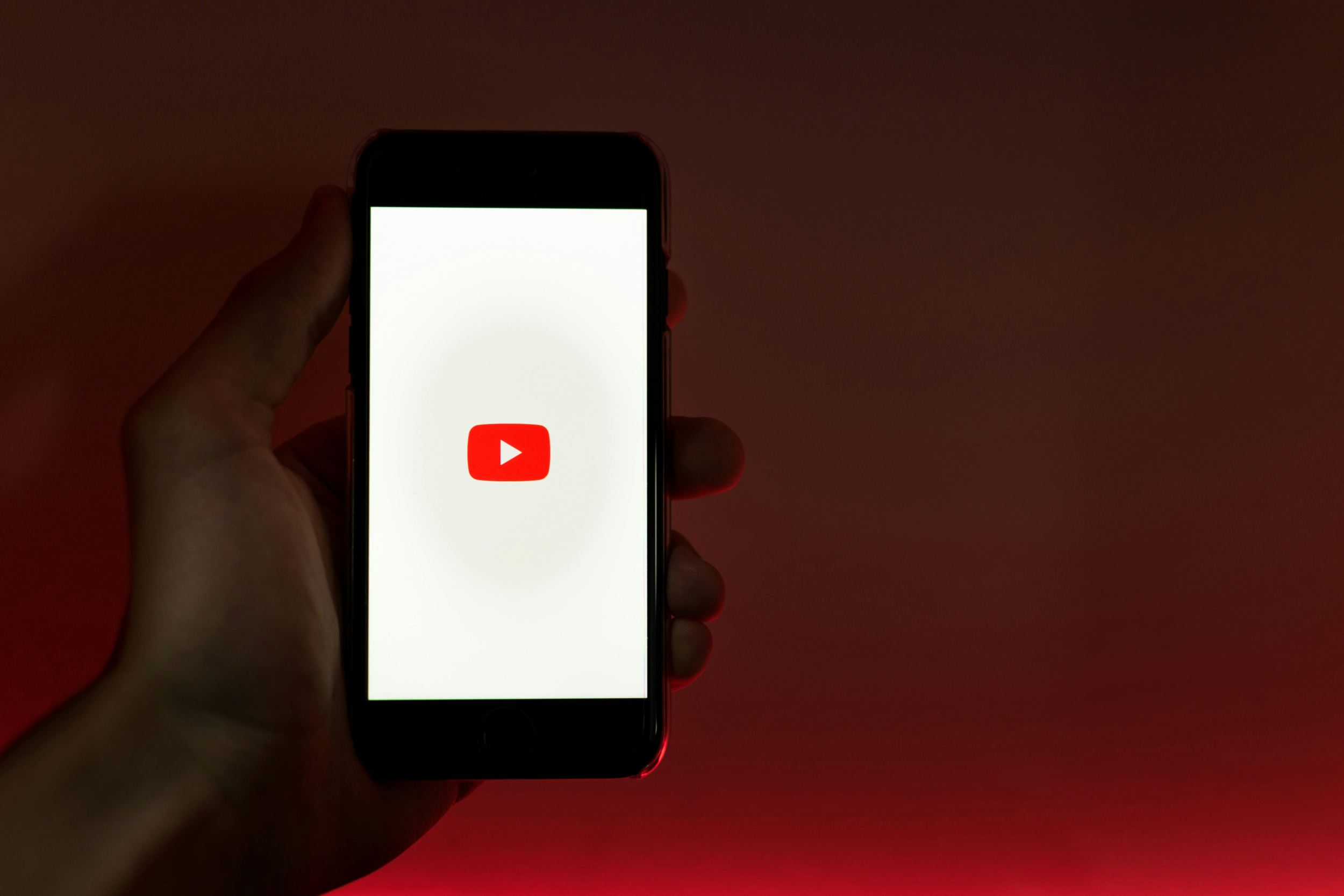 Mysterious YouTube Video With '140-Year' Runtime Leaves Millions of ...