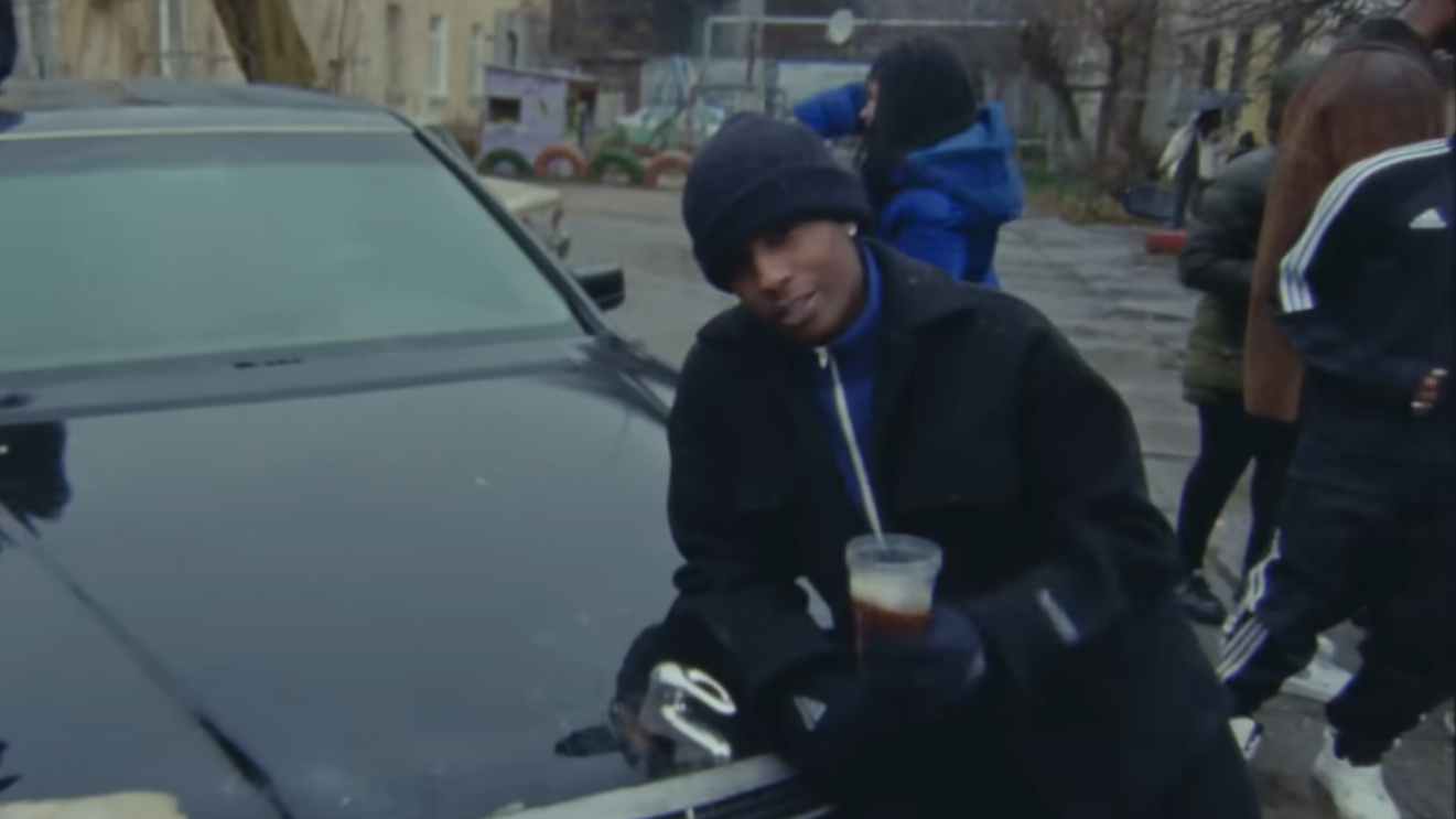 A$AP Rocky Brags About Stealing Rihanna From Drake on Savage New Track ...