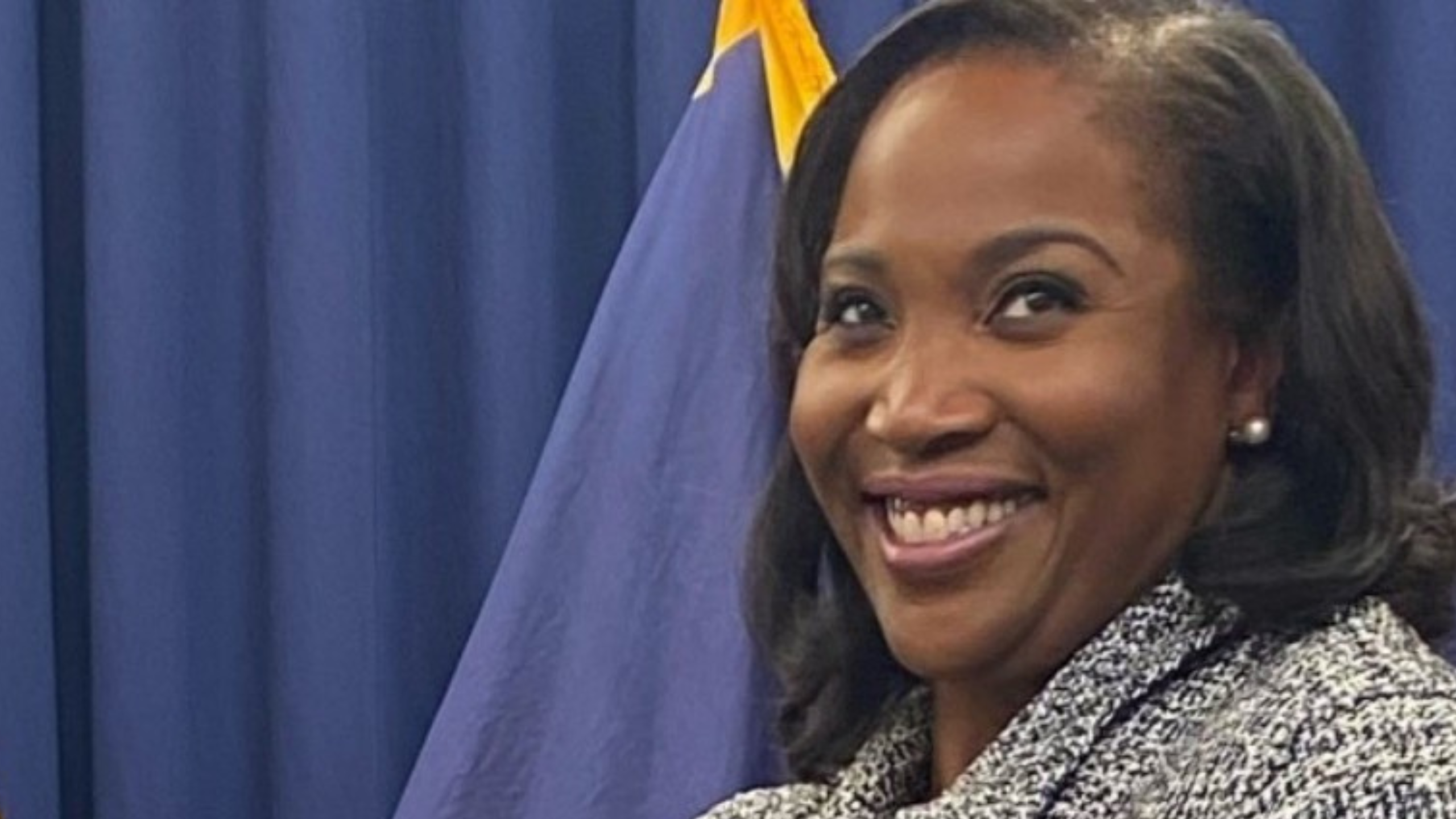 Lisa Cook Case Sets Off Supreme Court Alarm as 'For Cause' Firing Puts ...