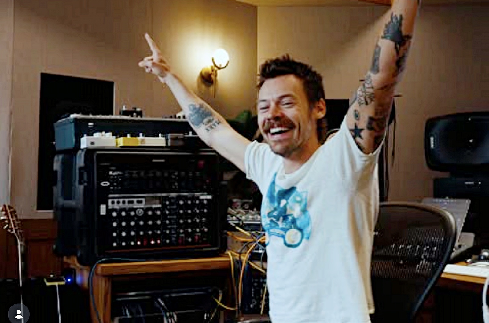 Liam Gallagher Takes Aim at Harry Styles Over Soaring Ticket Prices ...