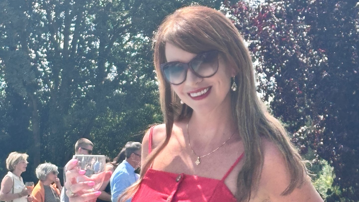 10 Photos of Lizzie Rizzini: BBC Weather Presenter Who 'Brightens Up ...