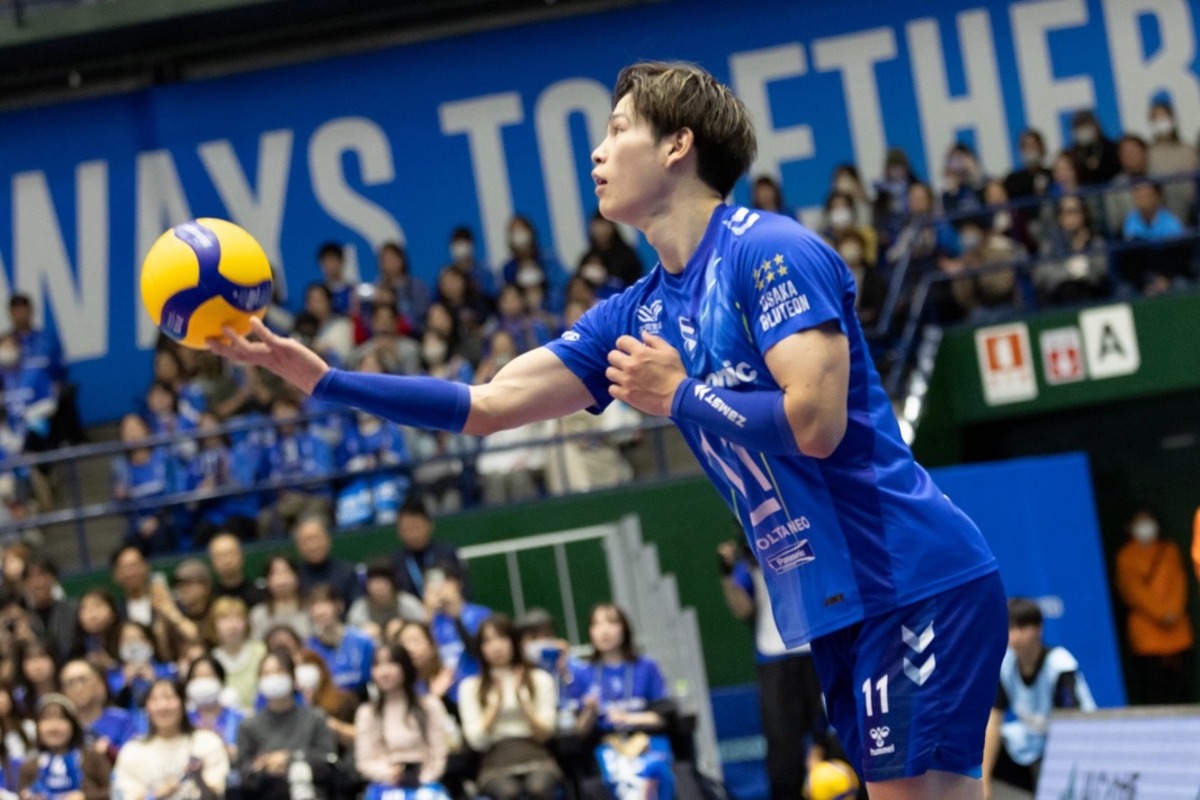 Who is Yuji Nishida? Japanese Volleyball Player Goes Viral for Dramatic Headfirst Sliding ...