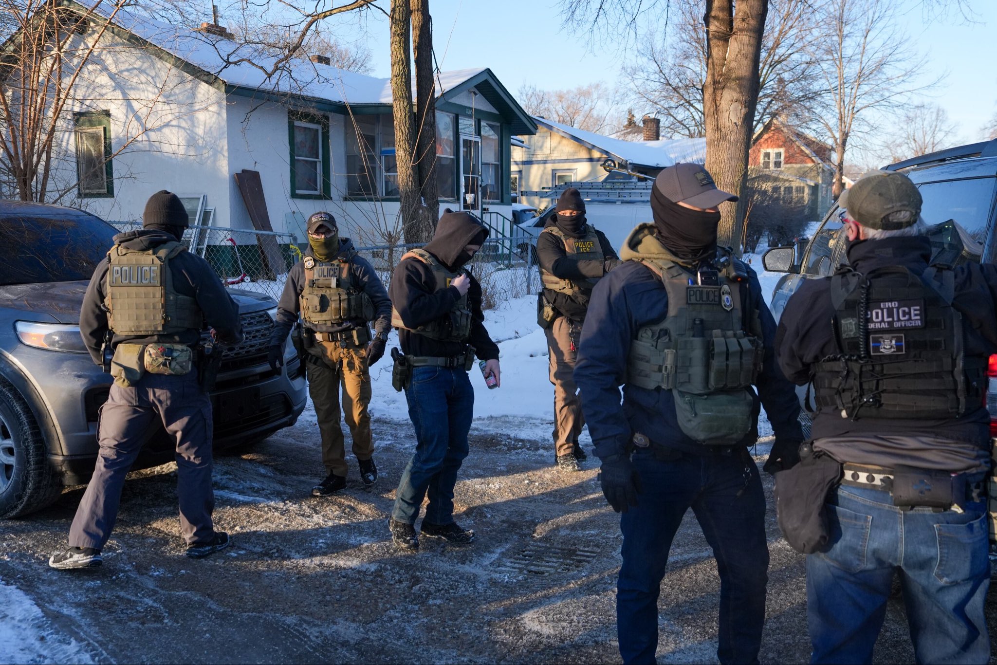 Alarming Leaked ICE Memo Suggests Agents Can Walk Into Your Home With ...