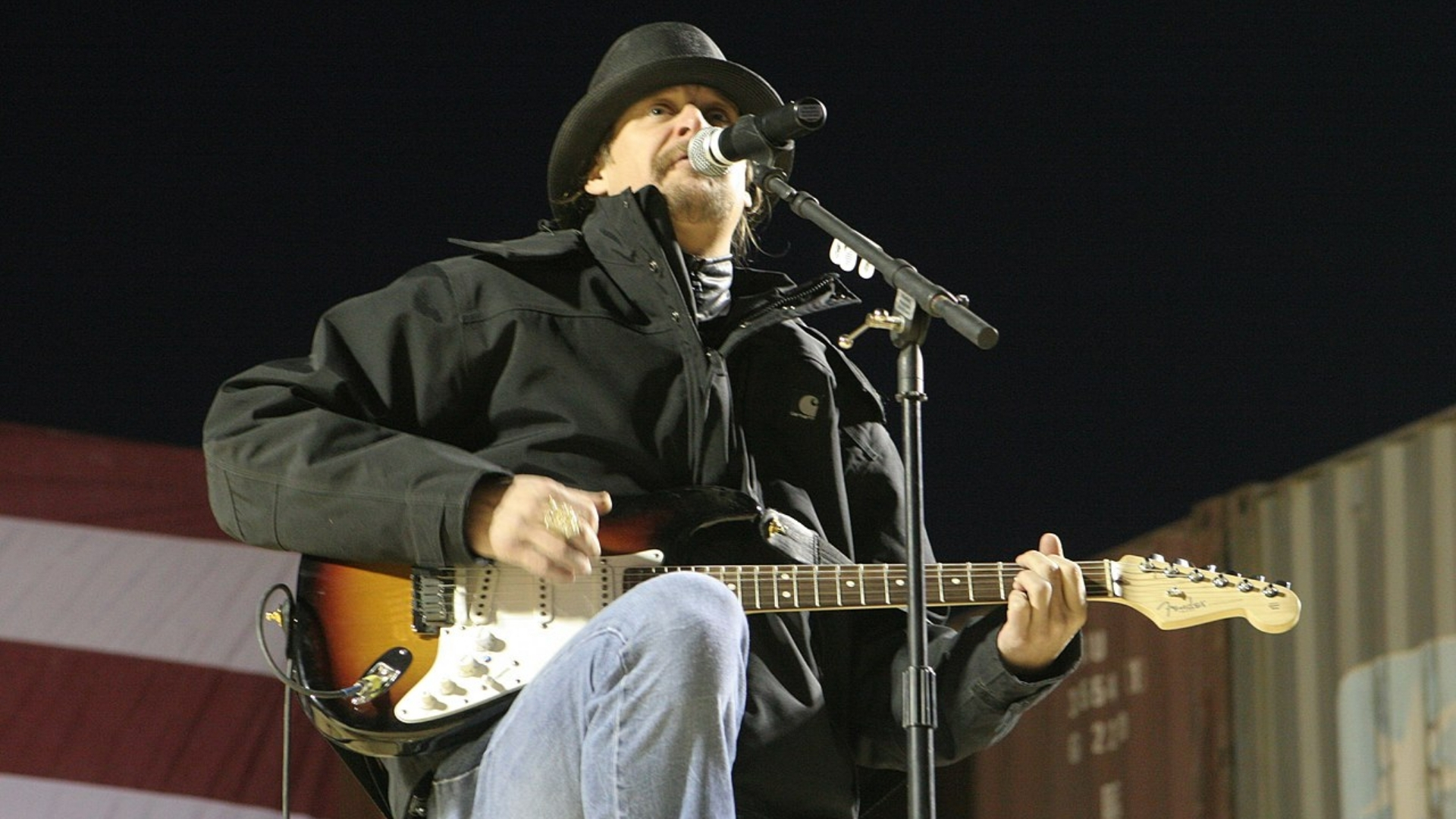 Kid Rock Lip-Syncing Reportedly Sends Turning Point USA Halftime Show ...
