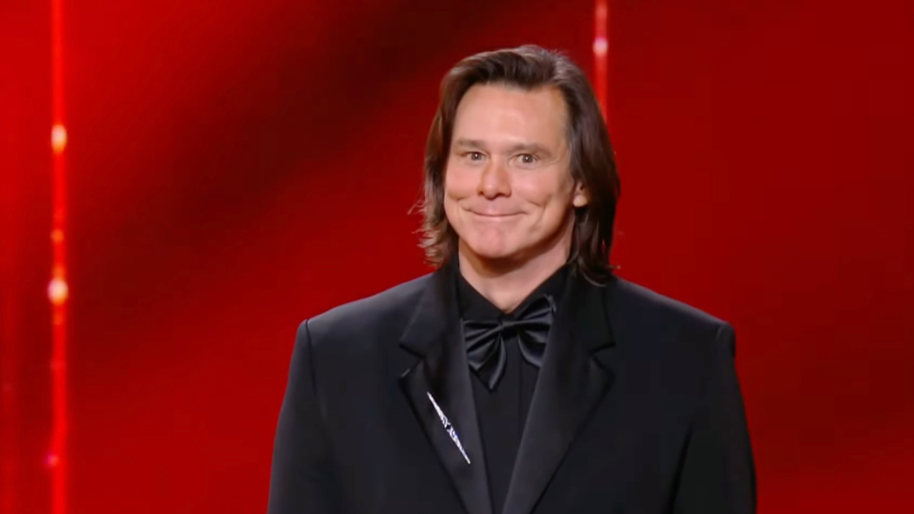 Did 'Unrecognisable' Jim Carrey Undergo Plastic Surgery? Expert Weighs ...