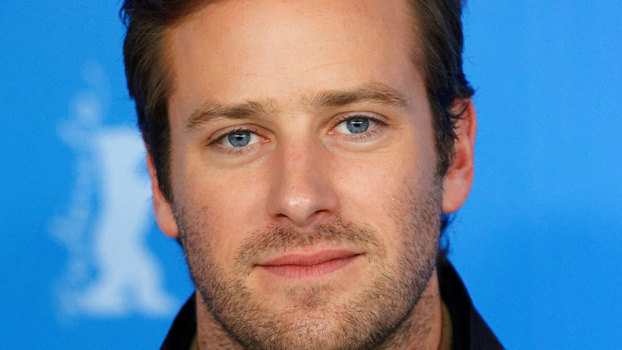 Did Unrecognisable Armie Hammer Undergo Plastic Surgery? Actor Debuts ...