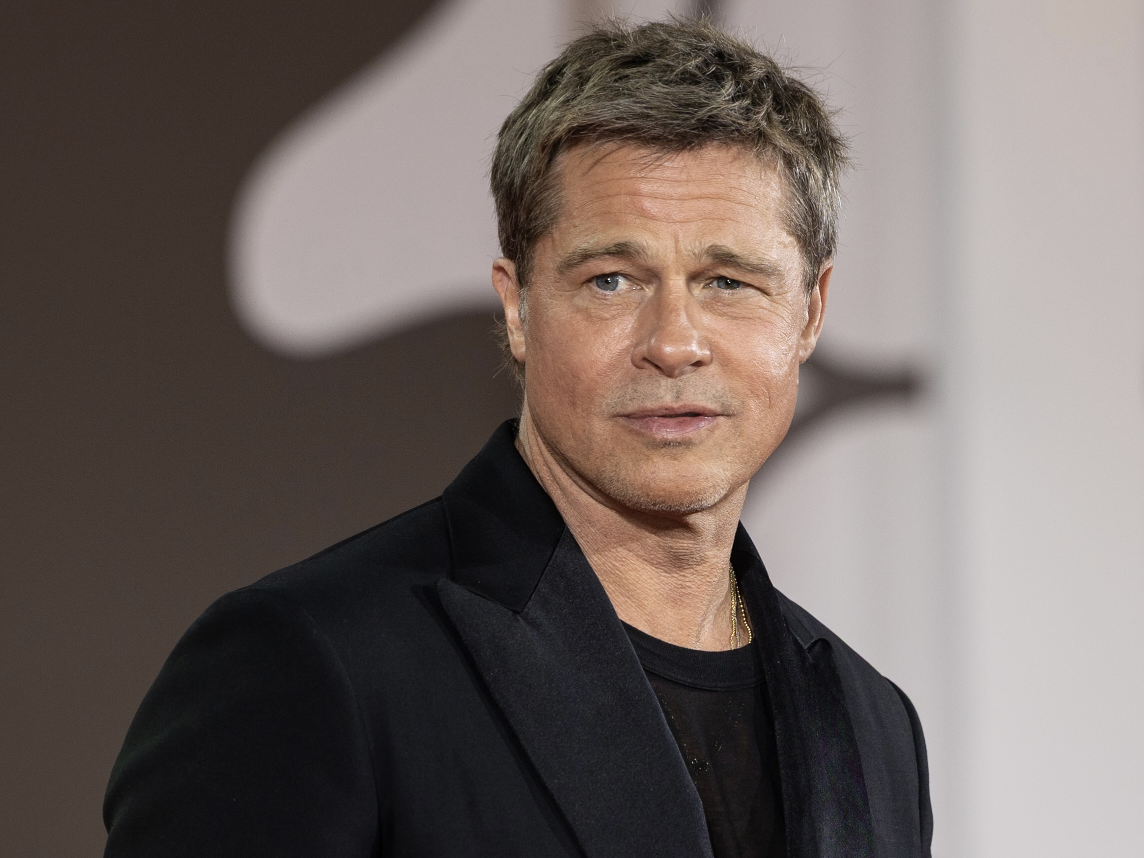 Brad Pitt Camp Explodes at Angelina Jolie for 'Most Effective Parental ...