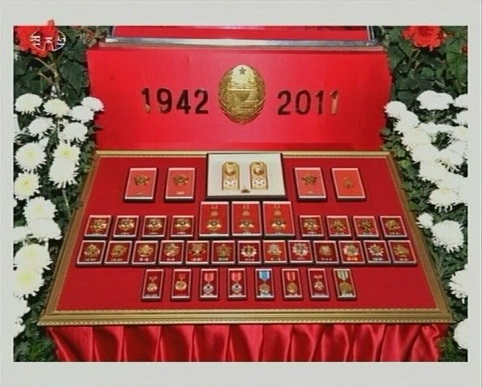 North Korea Kim Jong Il Displayed In Open Coffin Photos