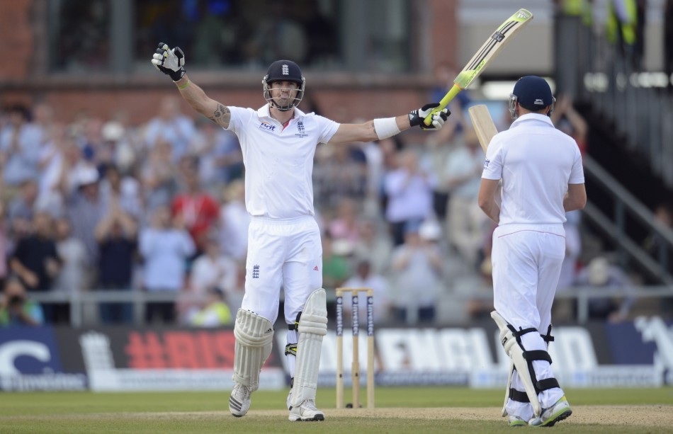 Ashes 2013: Pietersen Half-Century Helps England Crawl Past 200-Mark ...